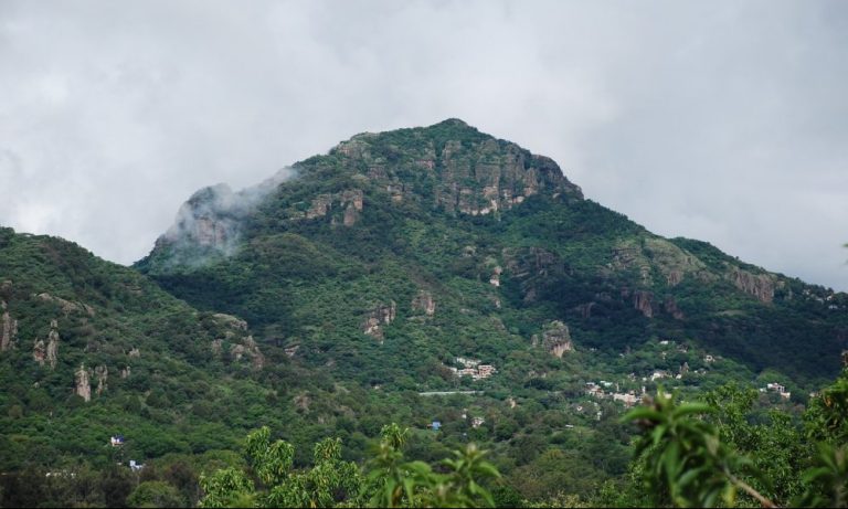 El cerro del Tepozteco, la cima de la que no querrás descender