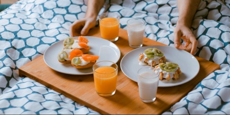 Qué es el room service y por qué es algo tan querido