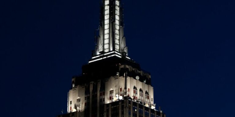 El Empire State Building brilló de rojo - Travel Report
